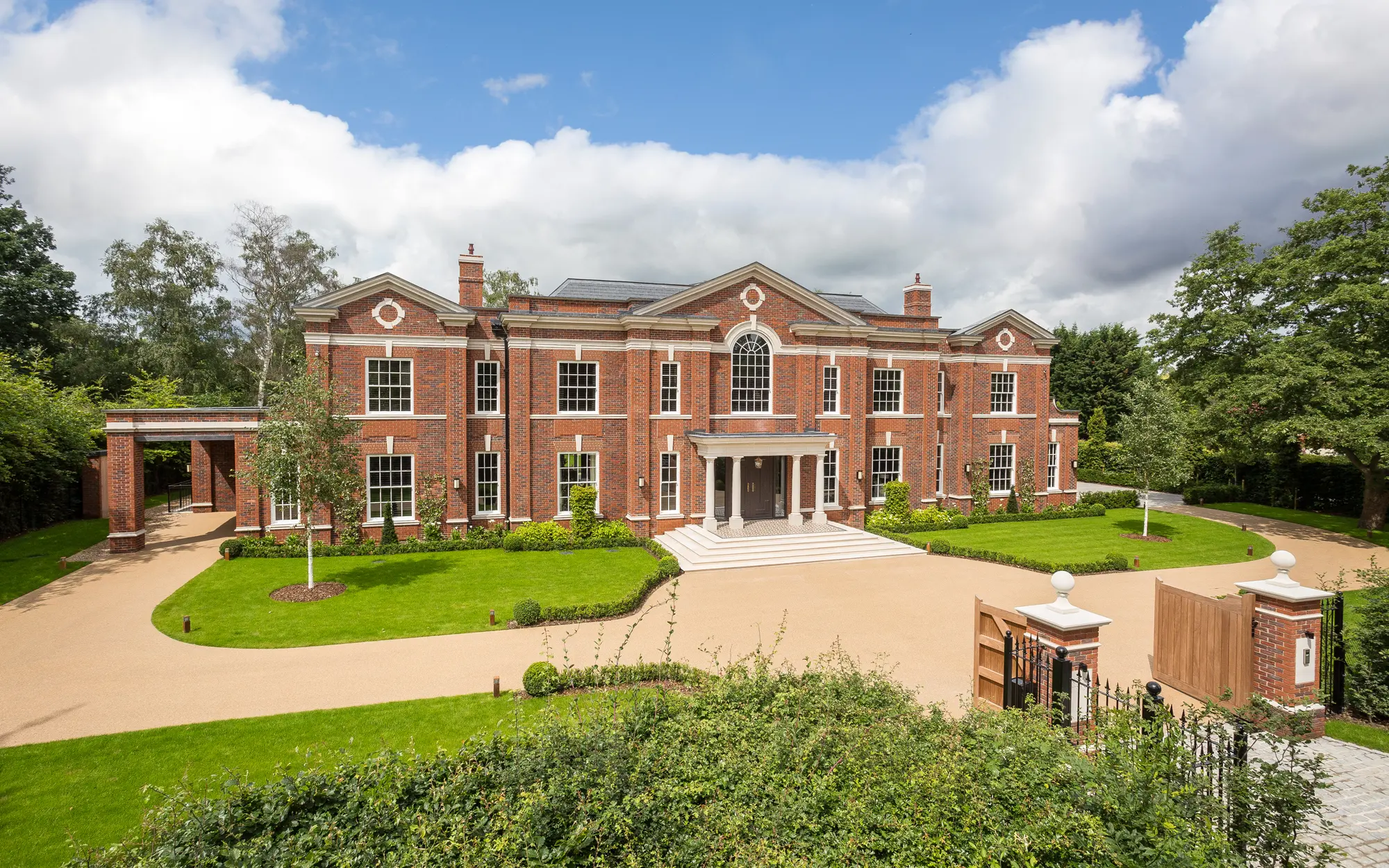 Kings Chase Luxury Property - Aspire Luxury Properties